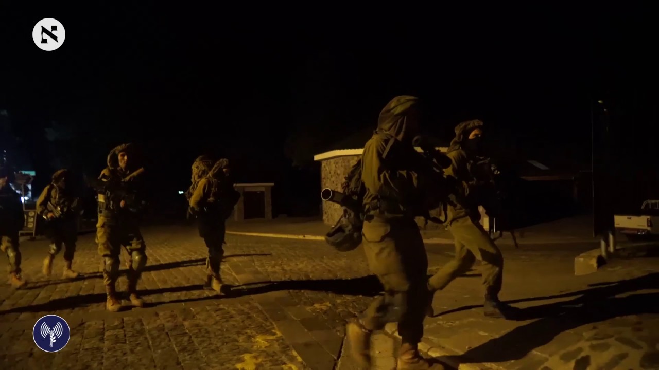 Israeli commandos drill in Cyprus in largest ever exercise - YouTube