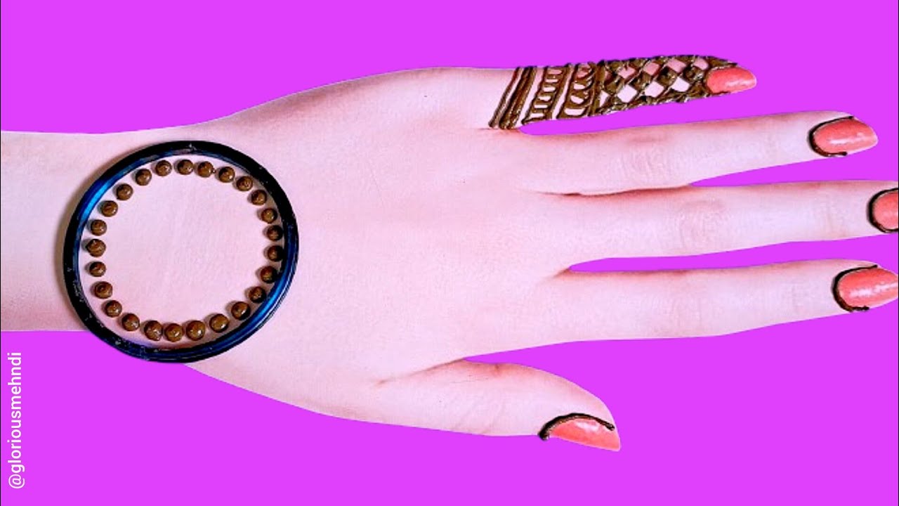 New latest 😍 back hand mehndi design .Very simple Jewellery mehndi ...