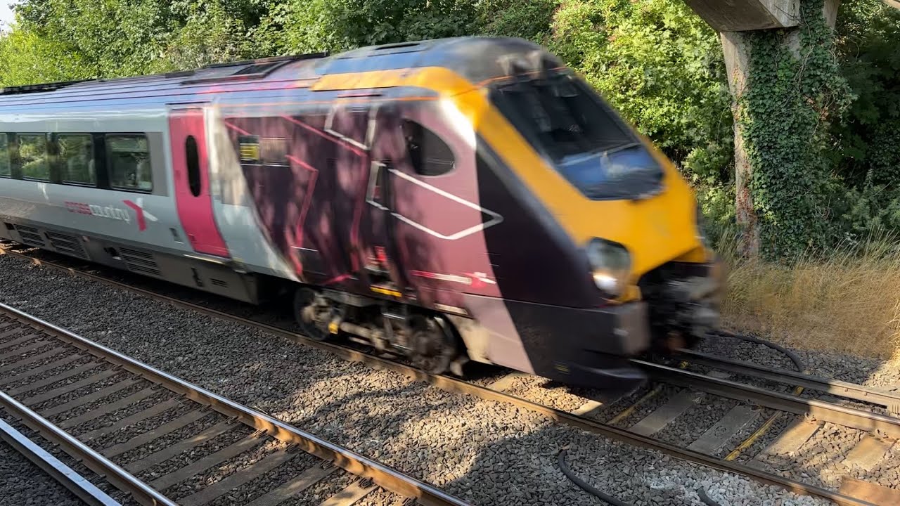 Class 220 Voyager | 220020 + 220017 | Cross Country - YouTube