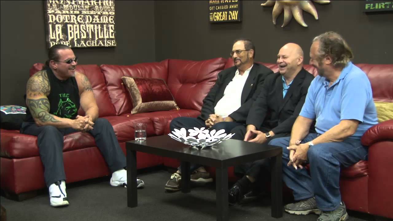 Even Ginzburg with special guest, ECW Pitbull Gary Wolf, val - YouTube