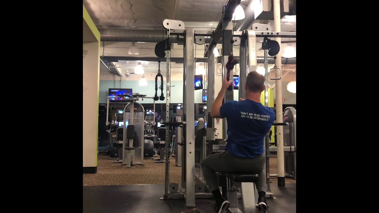 One Arm Rope Pulldowns - YouTube