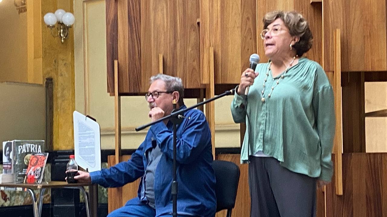 TAIBO II La historia como identidad - YouTube