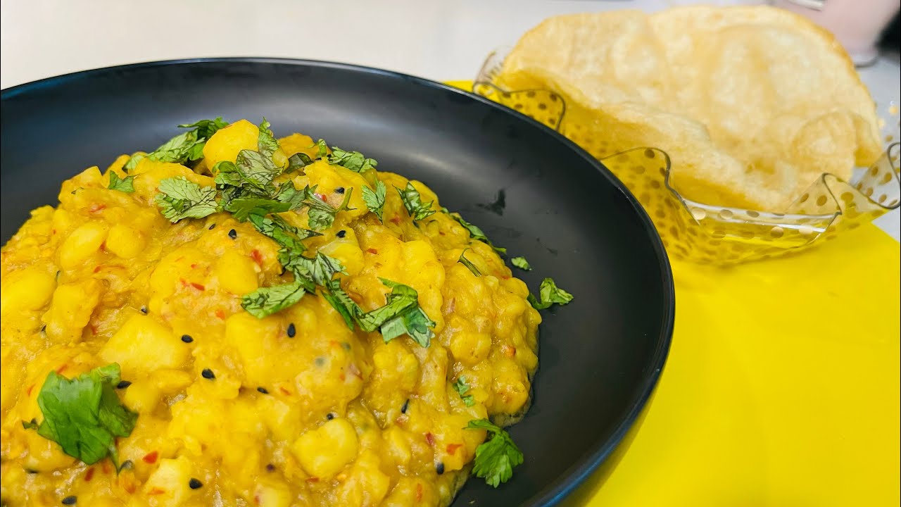 Aloo ki bhujia & soft poriyan recipe || home made soft puri || - YouTube