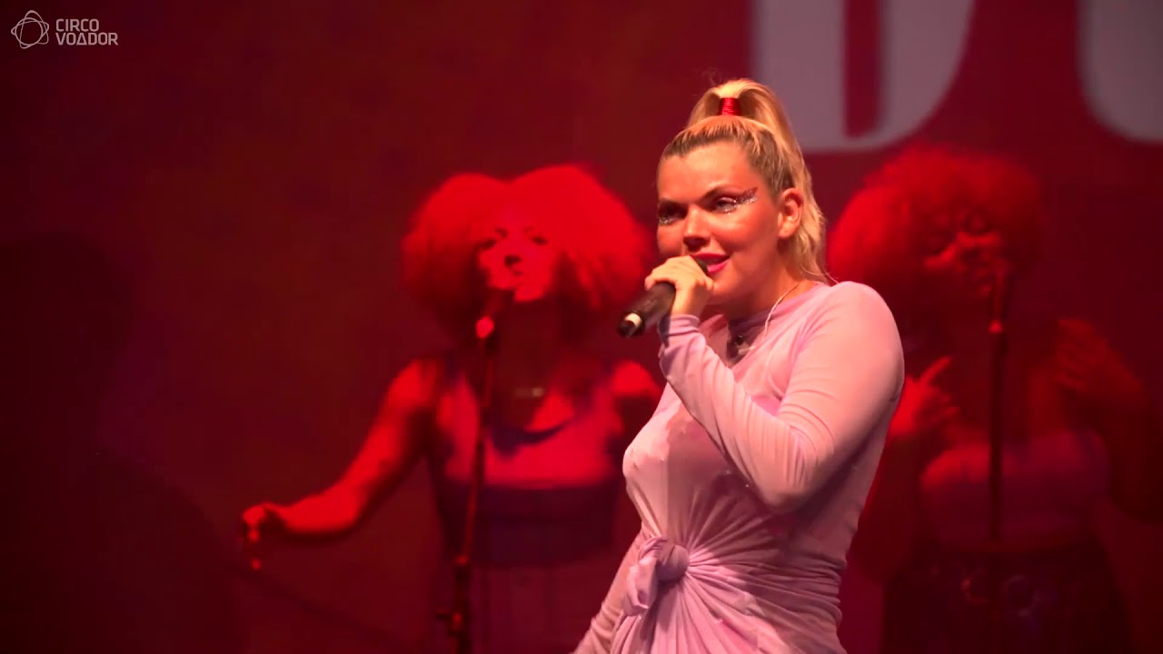 Duda Beat : : Bixinho : : Circo Voador - YouTube