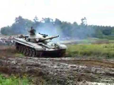 Czech tank T-72 - YouTube