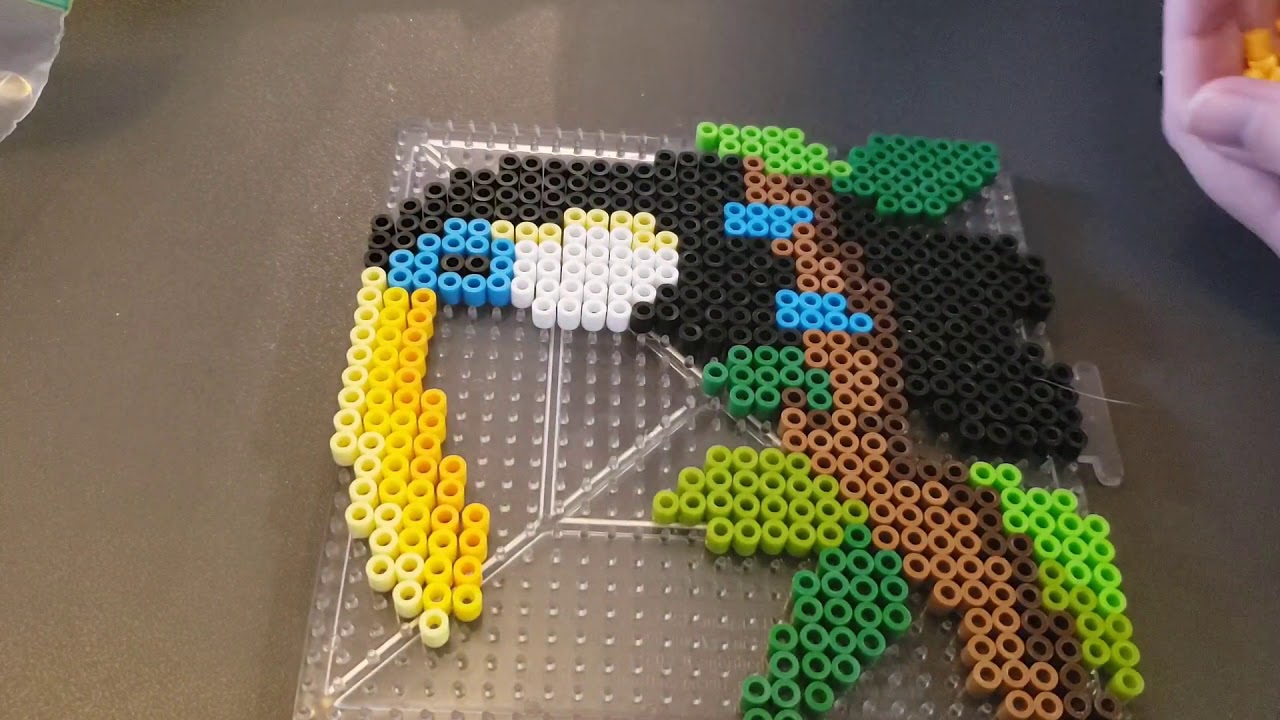 Perler Bead Toucan Piece - YouTube