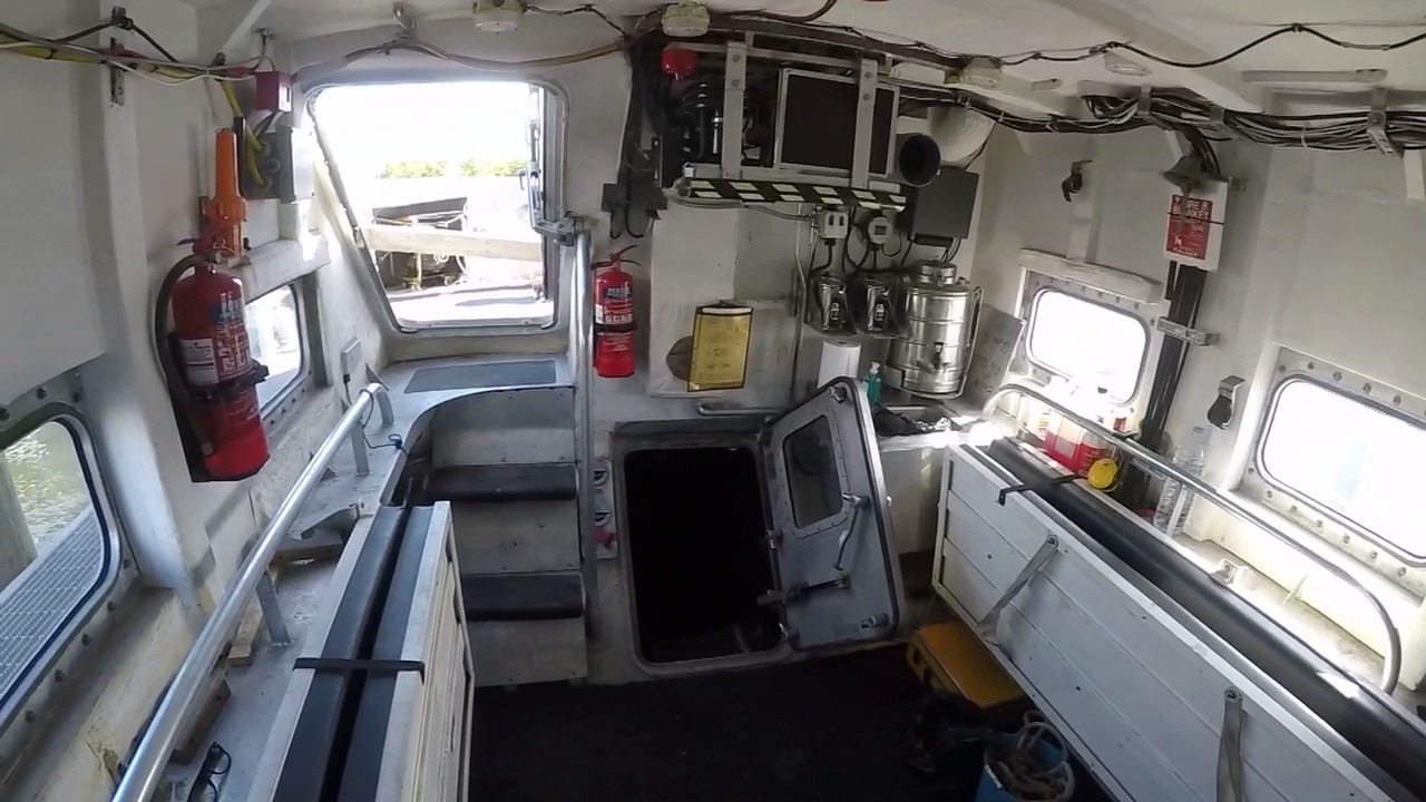 $7 Textron Motor Life Boat 92 Rescue Cabin - YouTube