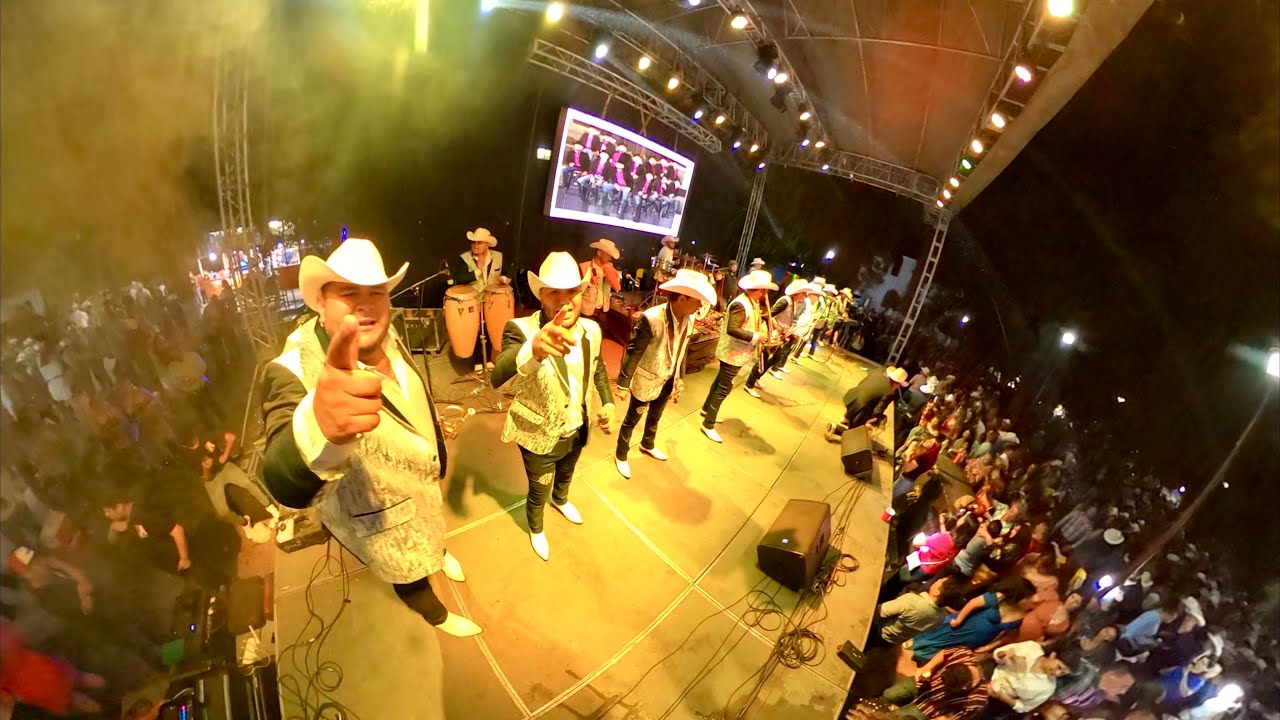La Montañesa | Grupo La Mira | AGV MUSIC - YouTube