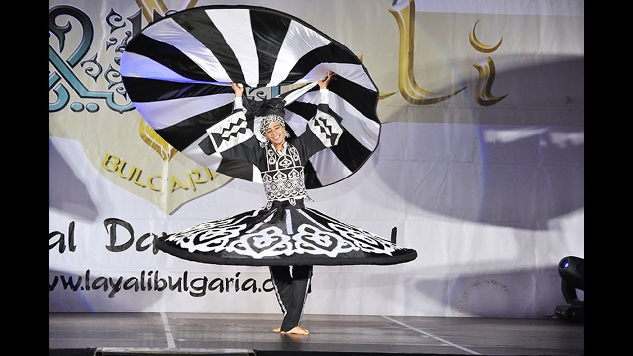 Sufi dance by MOHAMED EL SAYED in LAYALI BULGARIA 2016 - YouTube