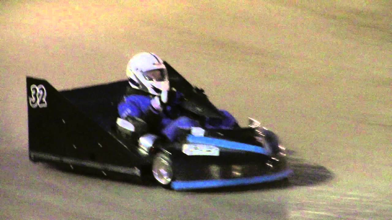 Kart races at AKA Speedway in Phoenix - YouTube