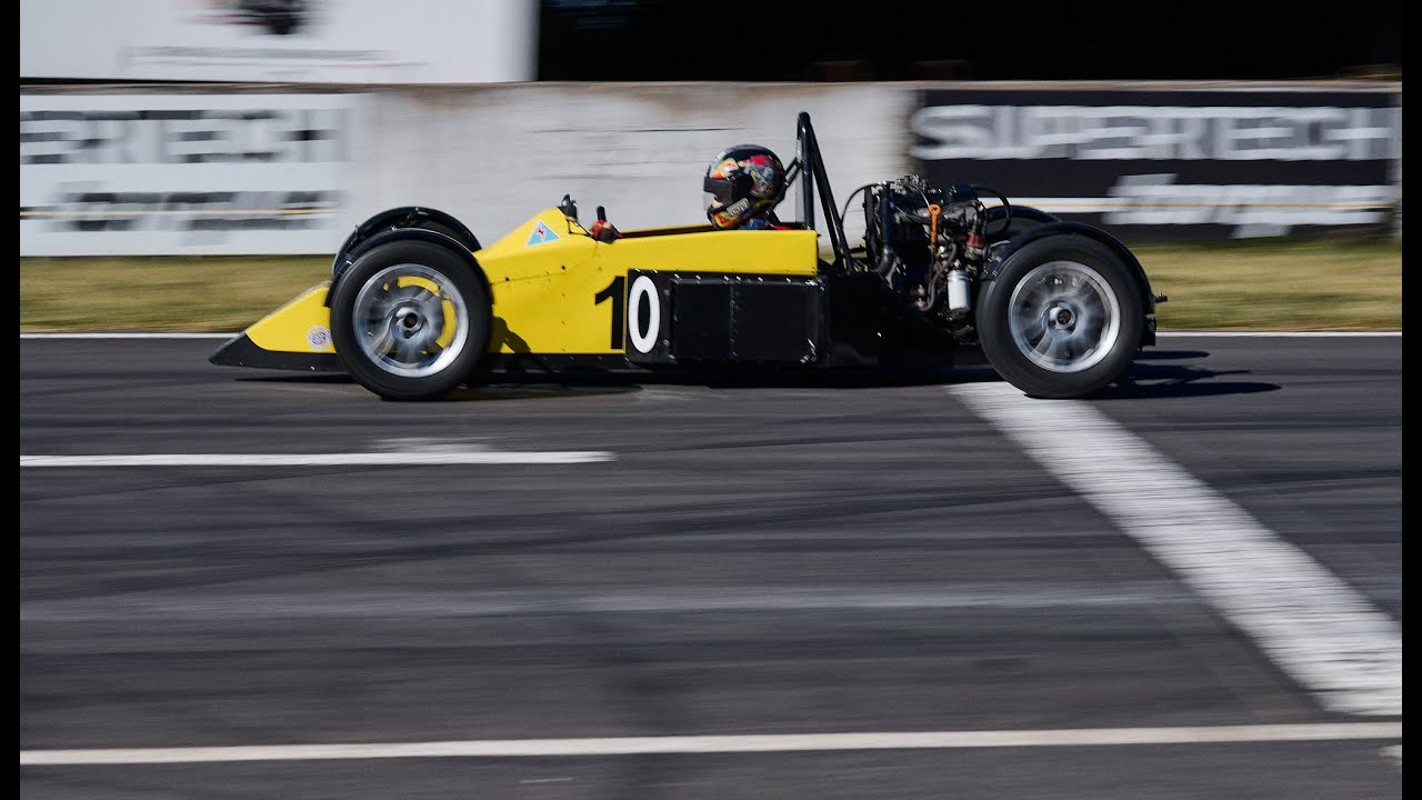 Start of race 1 at Red Star Raceway 2021 - YouTube