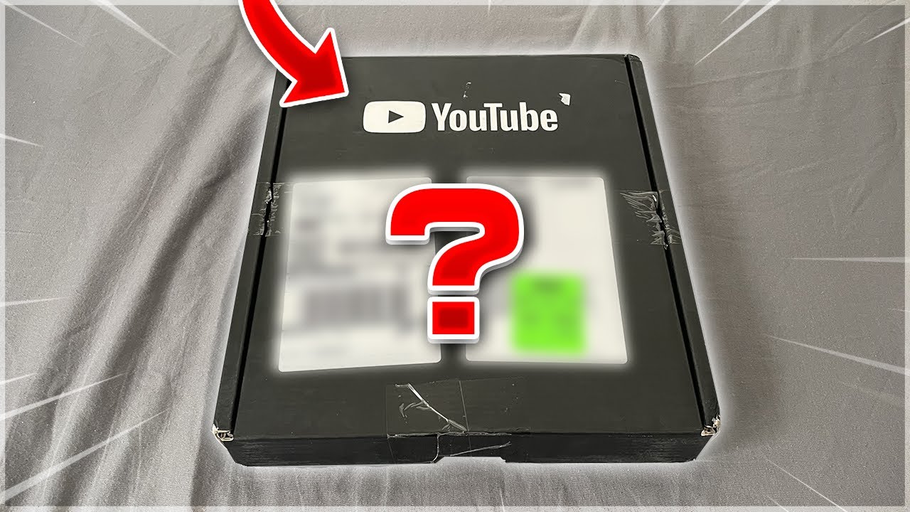 A SPECIAL BOX CAME IN THE MAIL!🥳 (YouTube Silver Play Button Unboxing ...