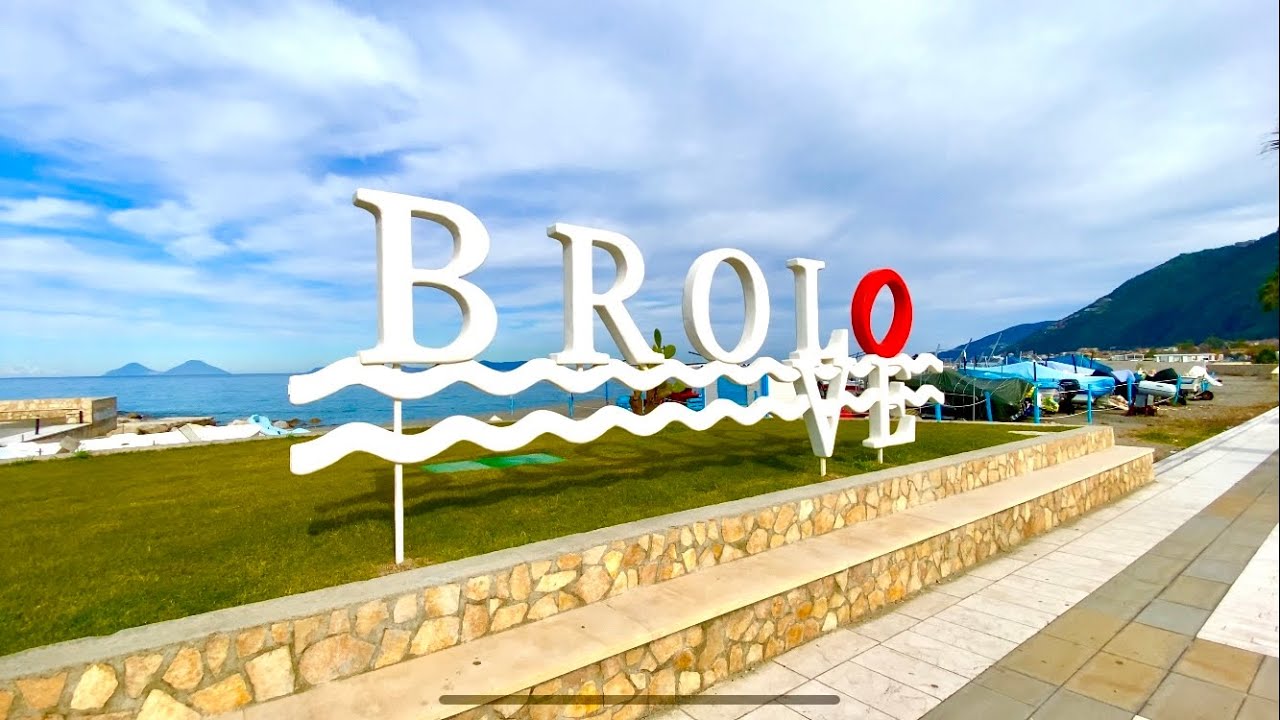 Walking Tour: Brolo, Messina, Sicilia - YouTube