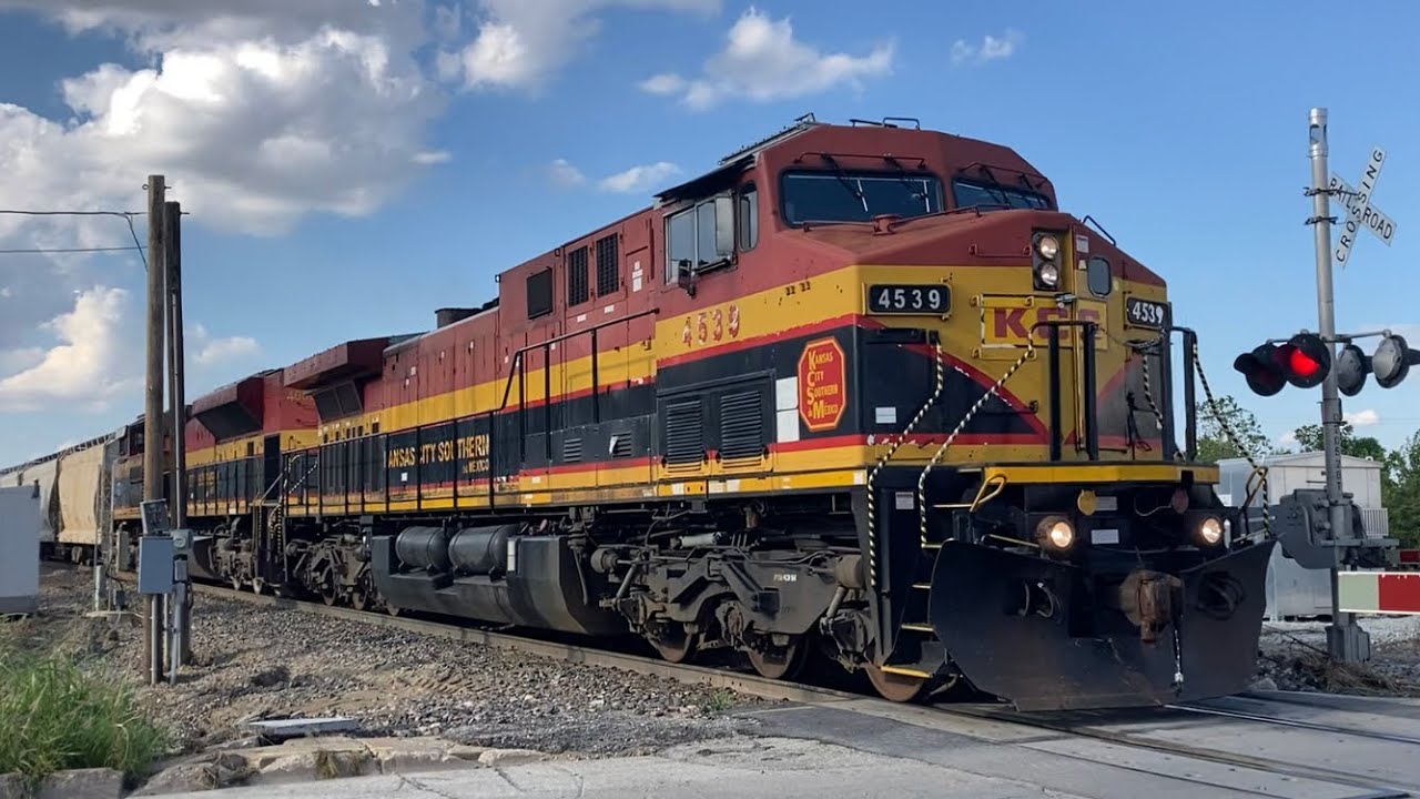 KCSM #4539 (F-MTRKCS) near Saginaw, TX (August 25, 2022) - YouTube