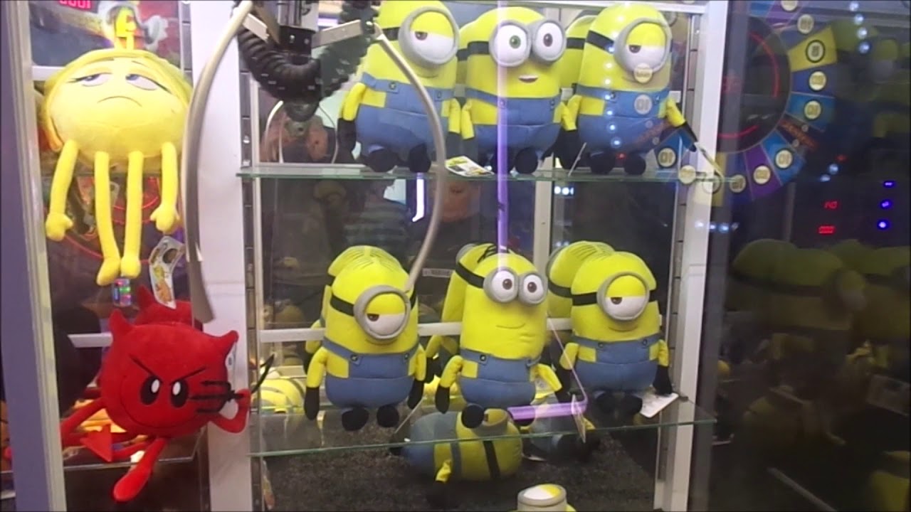 Winning Plush at Bournemouth Arcade - YouTube