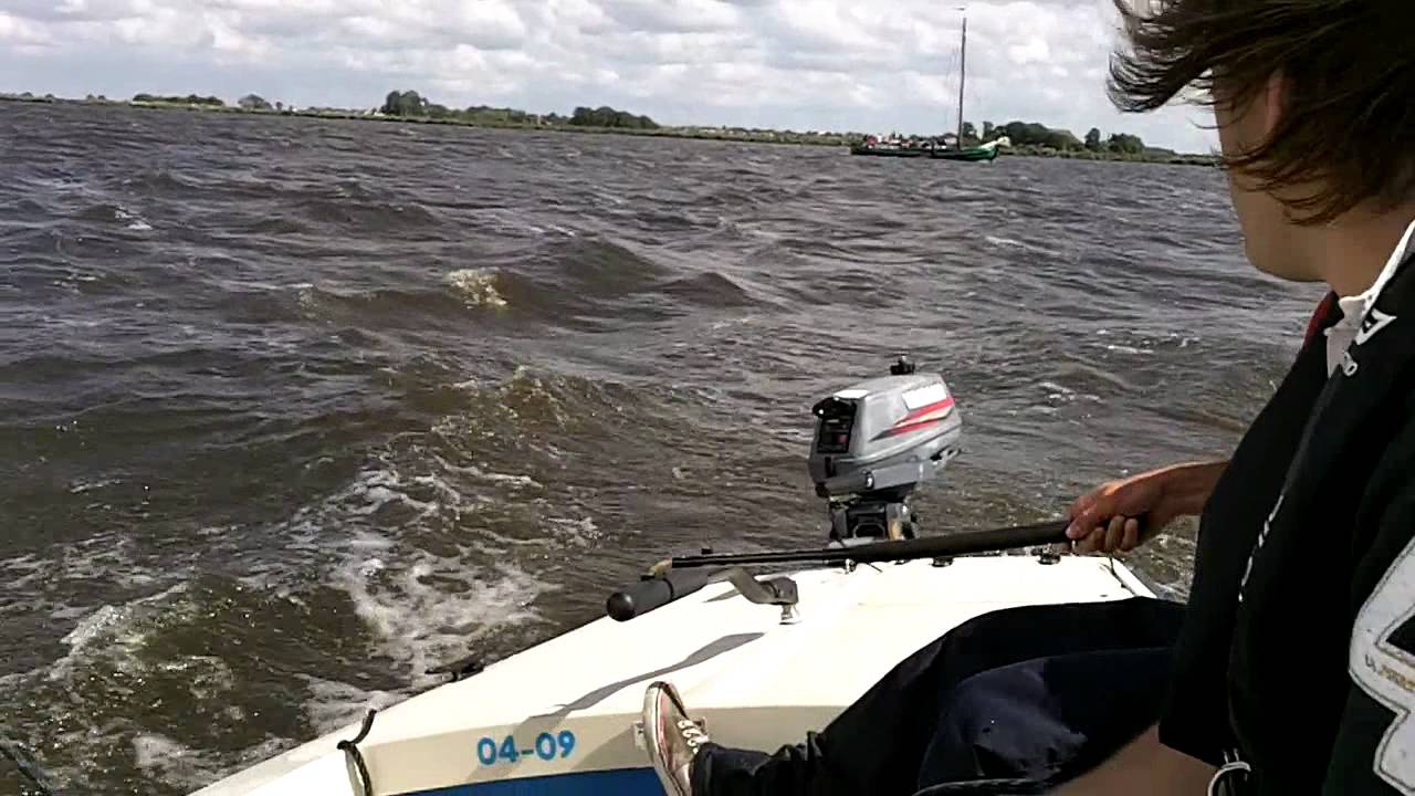 Zeilen op het Heegermeer in een polyvalk - YouTube