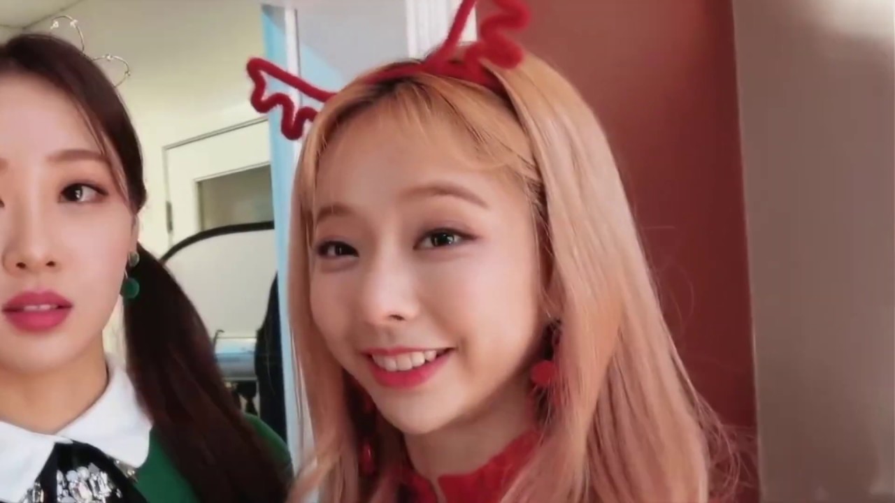 vivi being loona's baby for 4 minutes - YouTube
