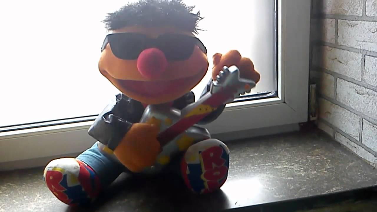 Rock N Roll Ernie - YouTube