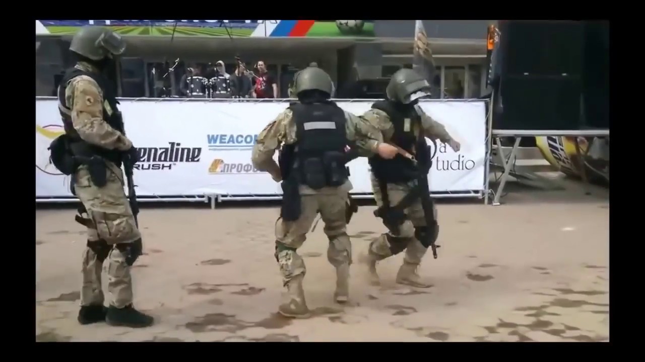 Russian soldiers in the dance.2018. - YouTube