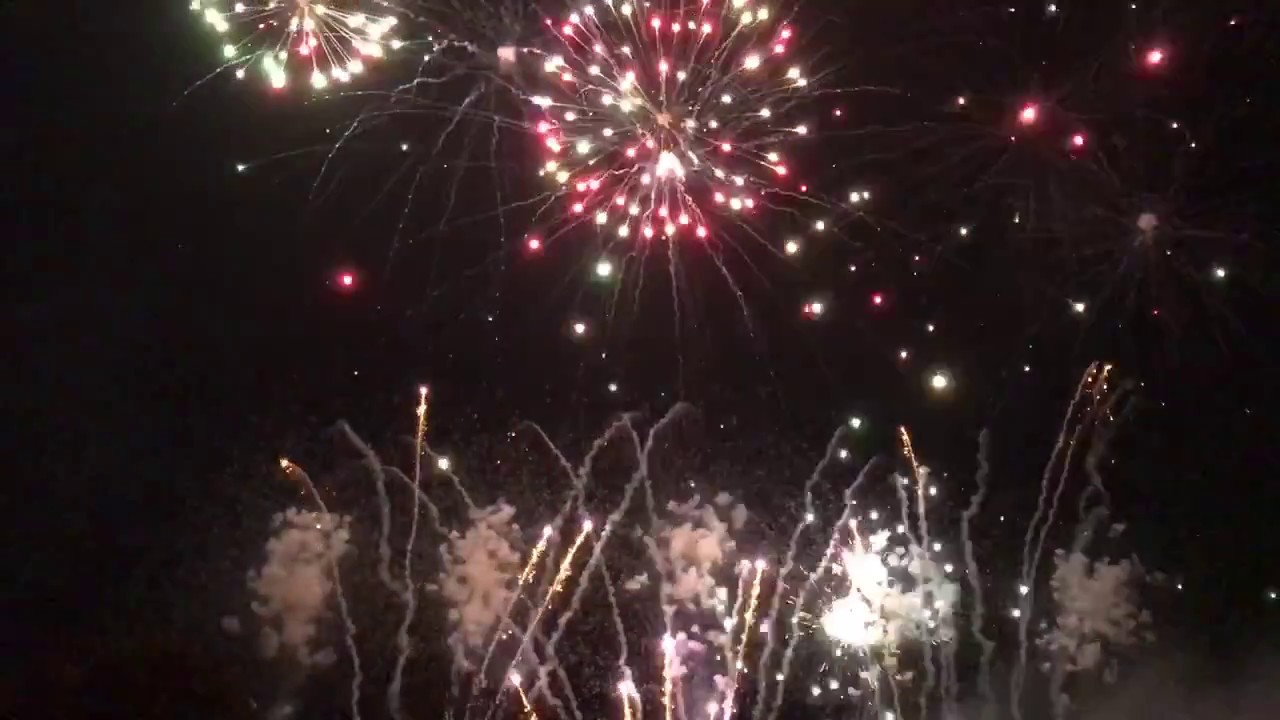 Brockham Bonfire 2017 - Fireworks Grand Finale - YouTube