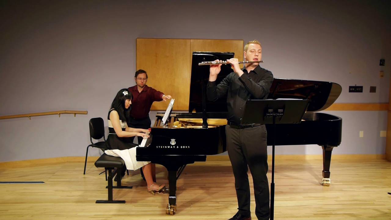 Erwin Schulhoff - Sonata for flute and piano. Mvt 4 - YouTube