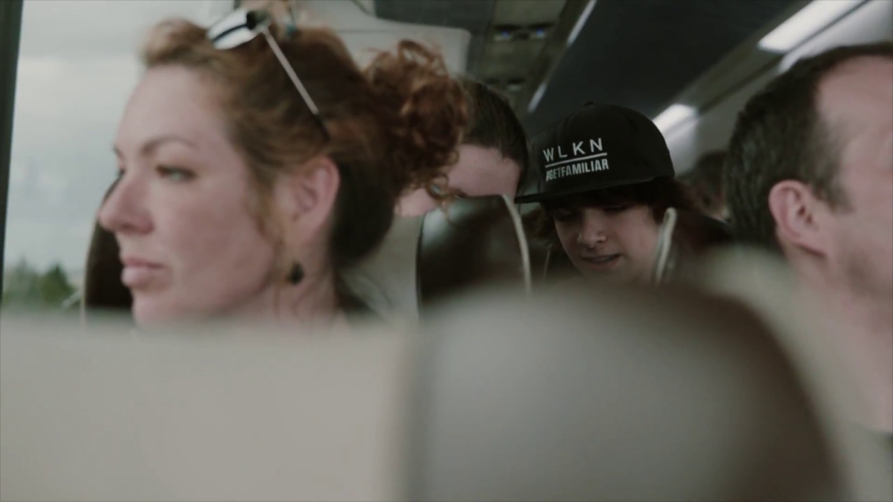 Consignes de sécurité en autobus chez Intercar - YouTube