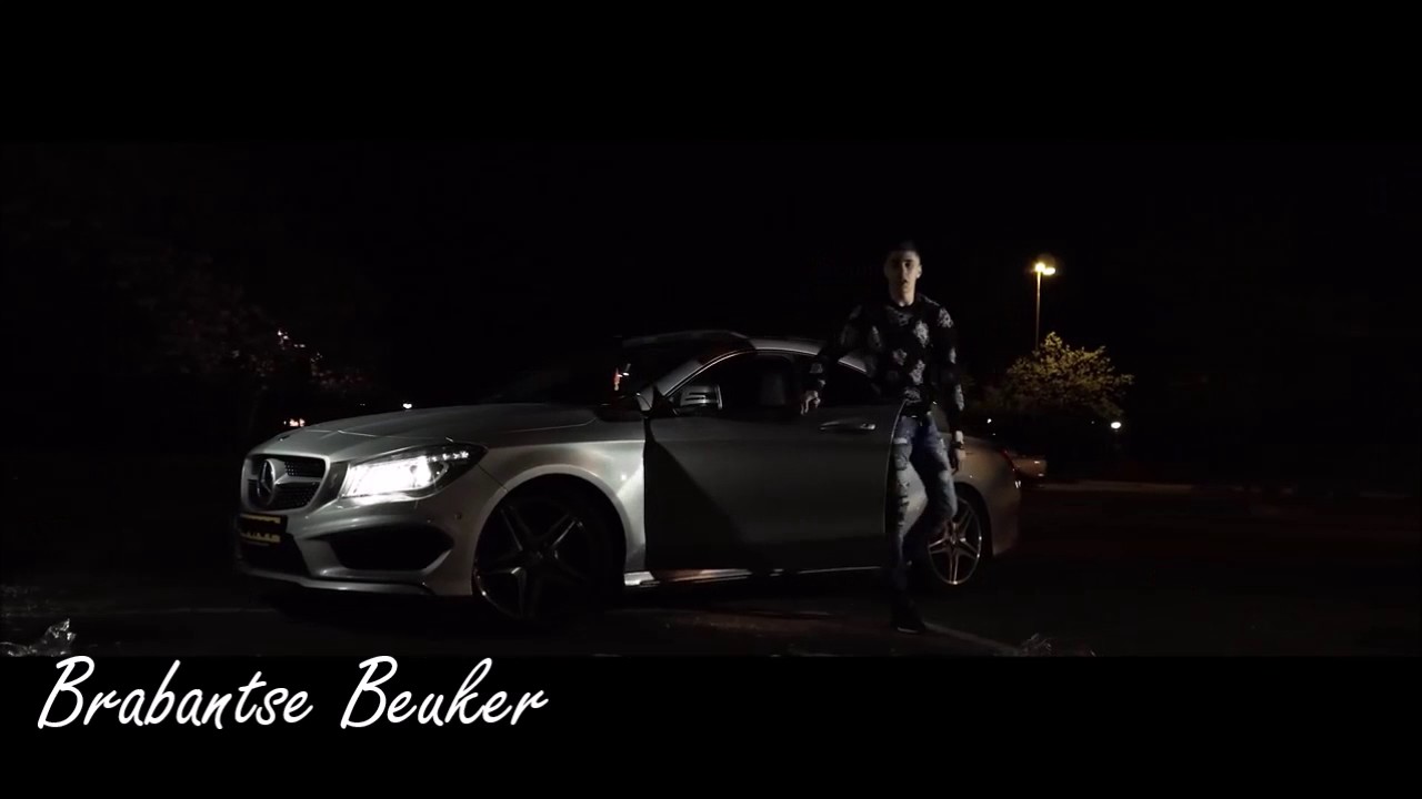 Pierrii ft. Lange Ritch - Is Toch Norma BassBoost - YouTube