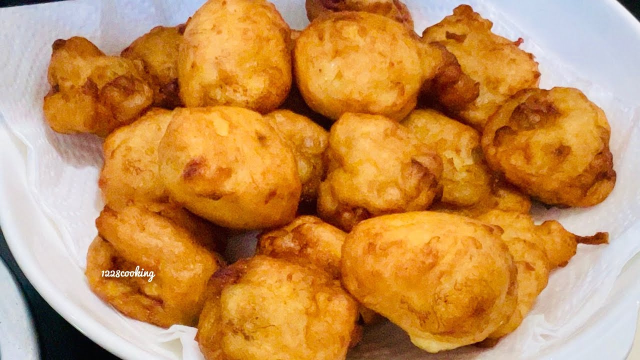 Best ever kuih cekodok pisang / Fried golden banana balls/ fritters ...