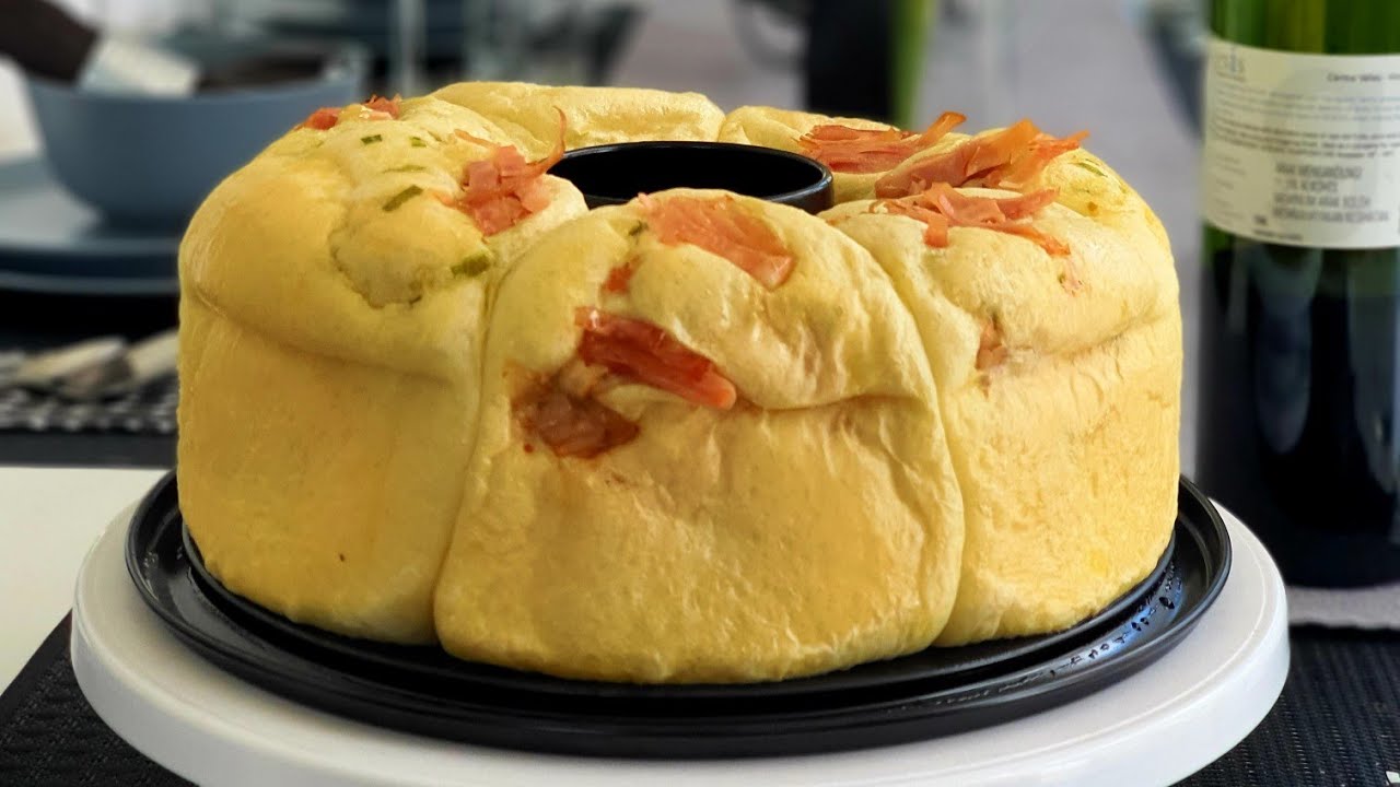 FLUFFY NO BAKE HAM AND CHEESE BREAD - YouTube