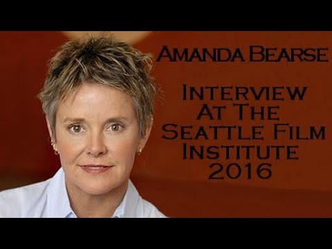 Mad Bros Media : AMANDA BEARSE