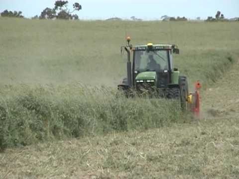 Farmax Spader incorporating green manure in South Australia.mpg - YouTube
