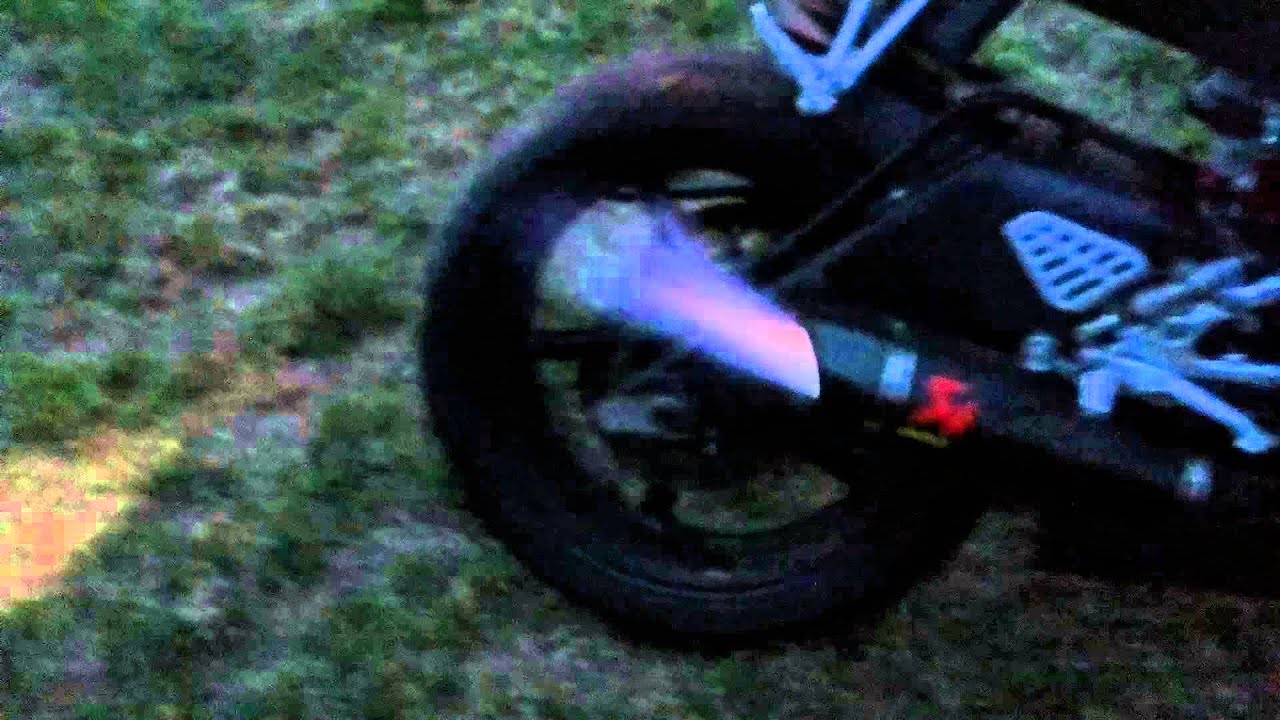 Bum bum bum fire Akrapovic R6 - YouTube