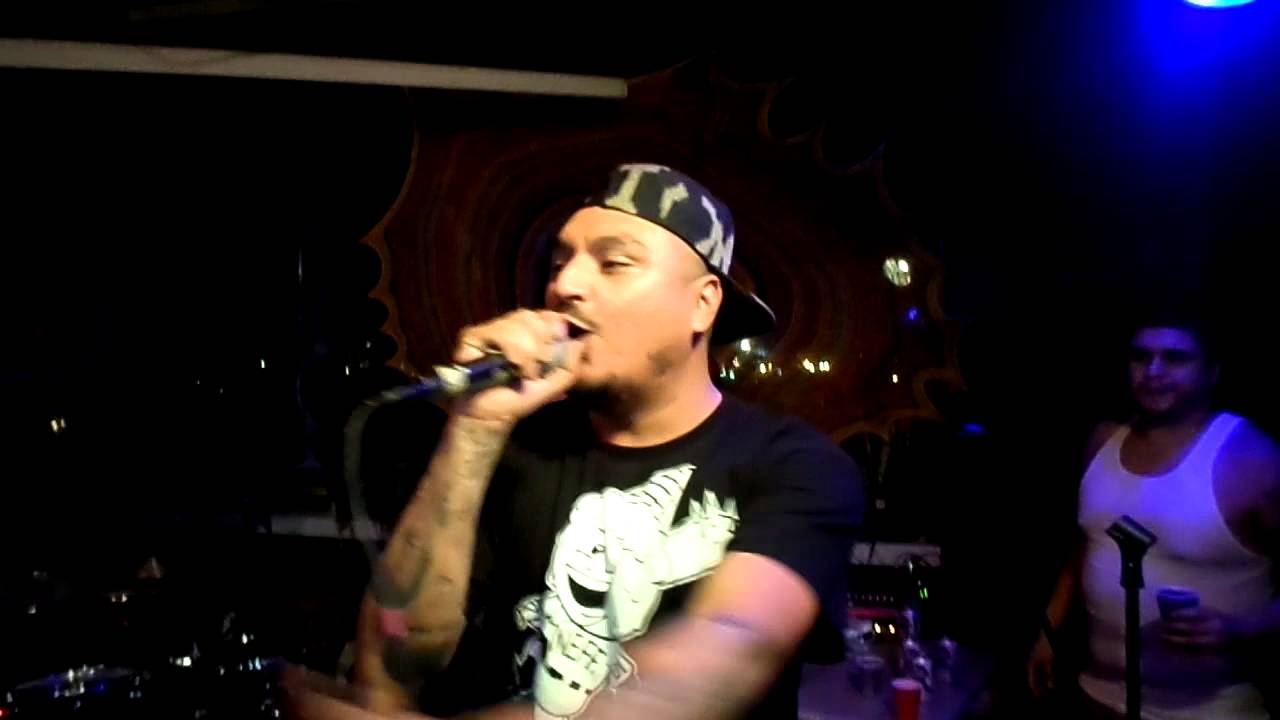 Mike Diaz_Dr. Manhattan_Chicago (Watcha Magazine) - YouTube