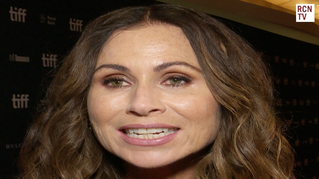 Minnie Driver Interview Chevalier Premiere TIFF 2022 - YouTube