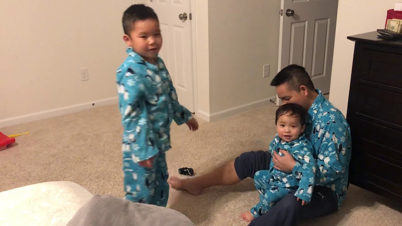 Kevin&Ethan was playing#ethan22m - YouTube