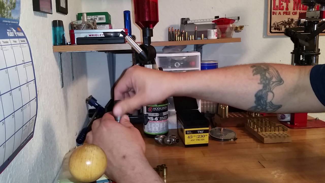 Reloading 45acp with old Lee dies - YouTube