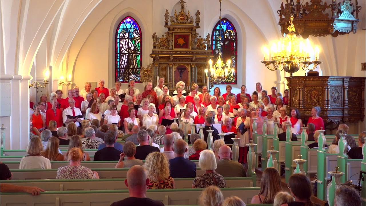 Jeg løfter mine øjne op til Bjergene - Grenaa Gospelkor - YouTube