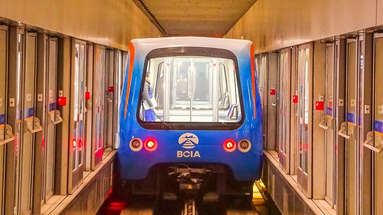 RailWay. Ride on Shuttle Train at Beijing International Airport/Пекин ...
