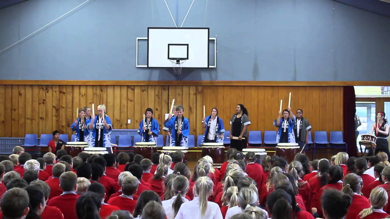 Natsumatsuri with Students at Feilding Intermediate school - YouTube