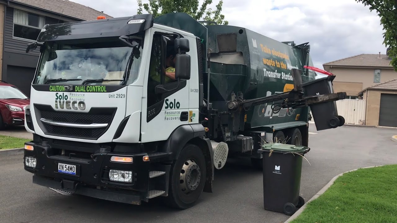 Monash Garbage Unit 2929 - YouTube