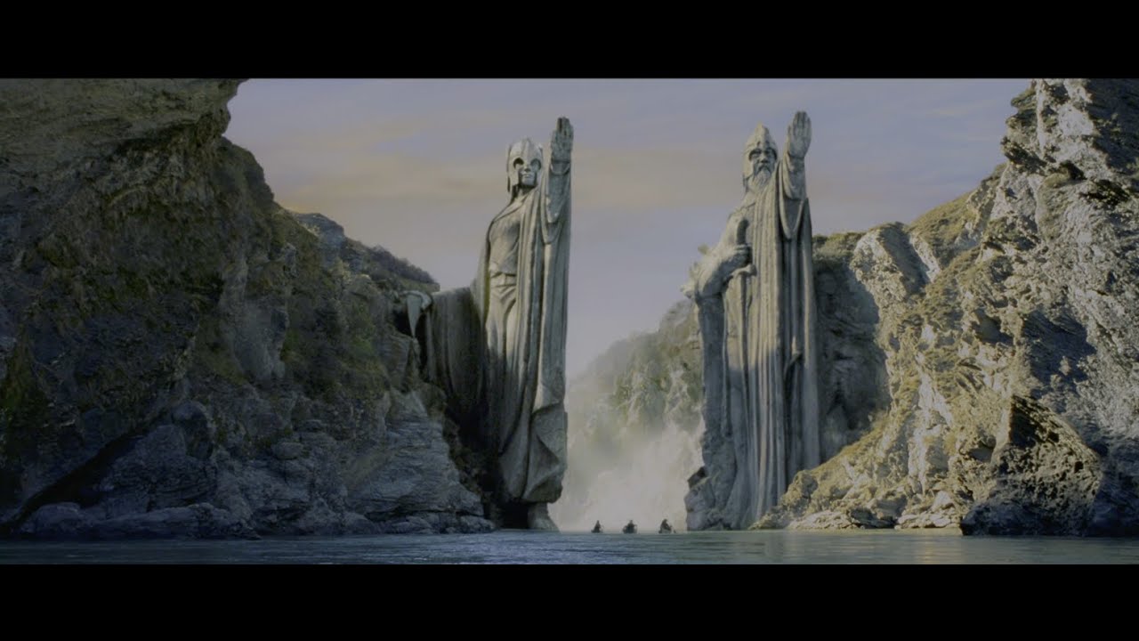 The Journey Down River/The Argonath - LOTR: The Fellowship Of The Ring ...
