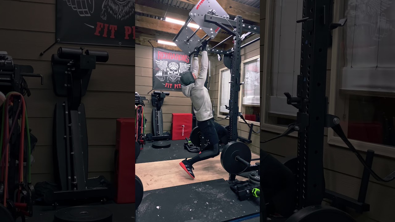 Titan Rotating Pull-up bar in home outdoor gym at 10°F - YouTube