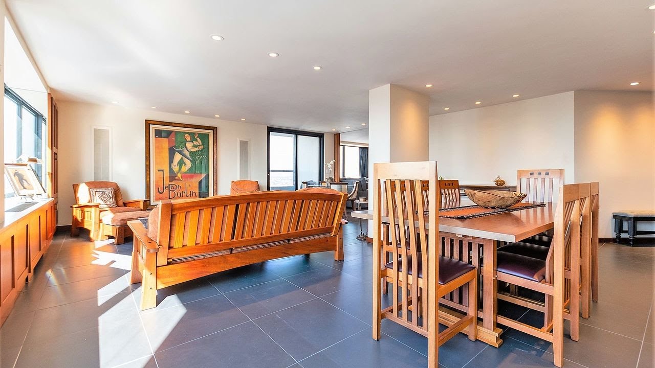 65 East India Row Street #40B - YouTube