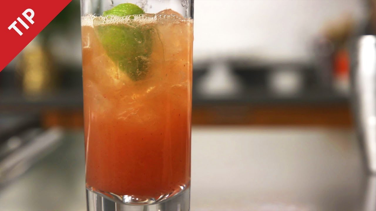 How to Transform Leftover Cranberry Sauce into a Cocktail - CHOW Tip ...