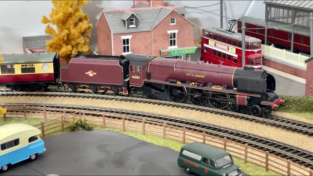 00 Gauge model railway UK, BR steam and diesel in the sixties - YouTube