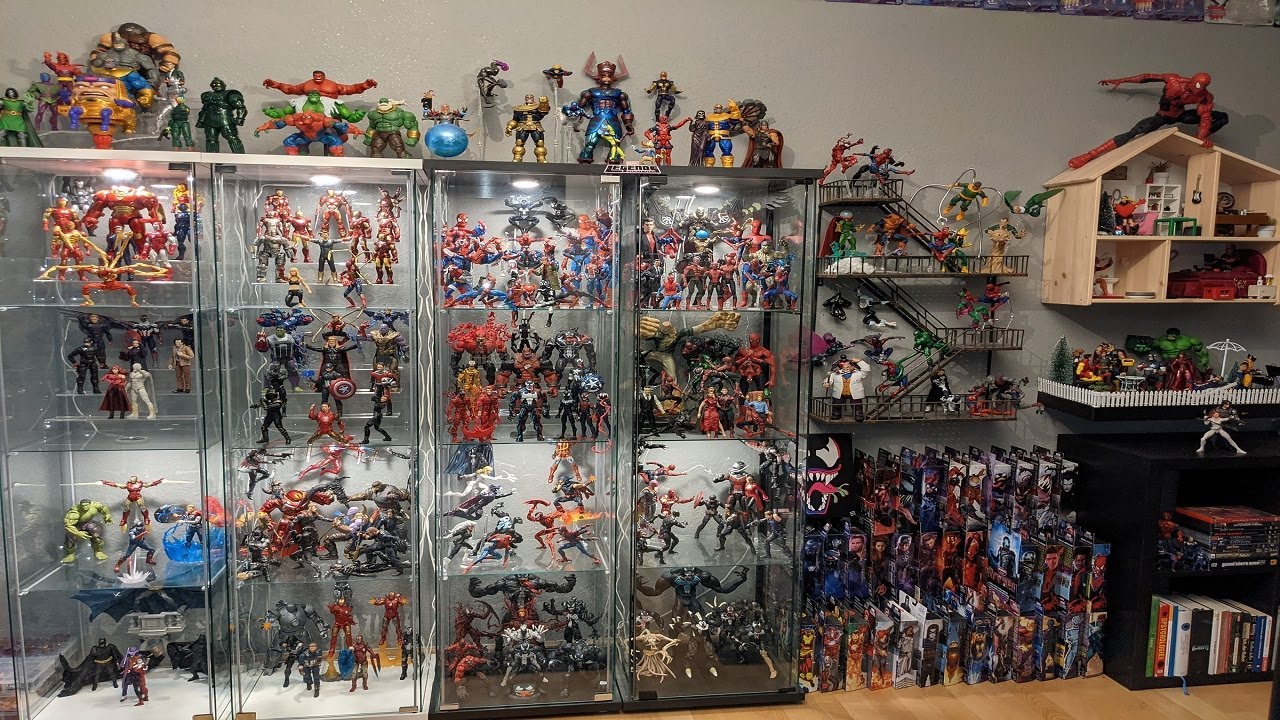 Marvel Legends Action Figure Collection Room (Mafex, SH Figuarts ...