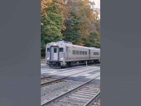 Metro North Comet V Cab Car #6708 Restricted K5LA Horn (Crossing Sequence) (Quilled) #shorts # ...