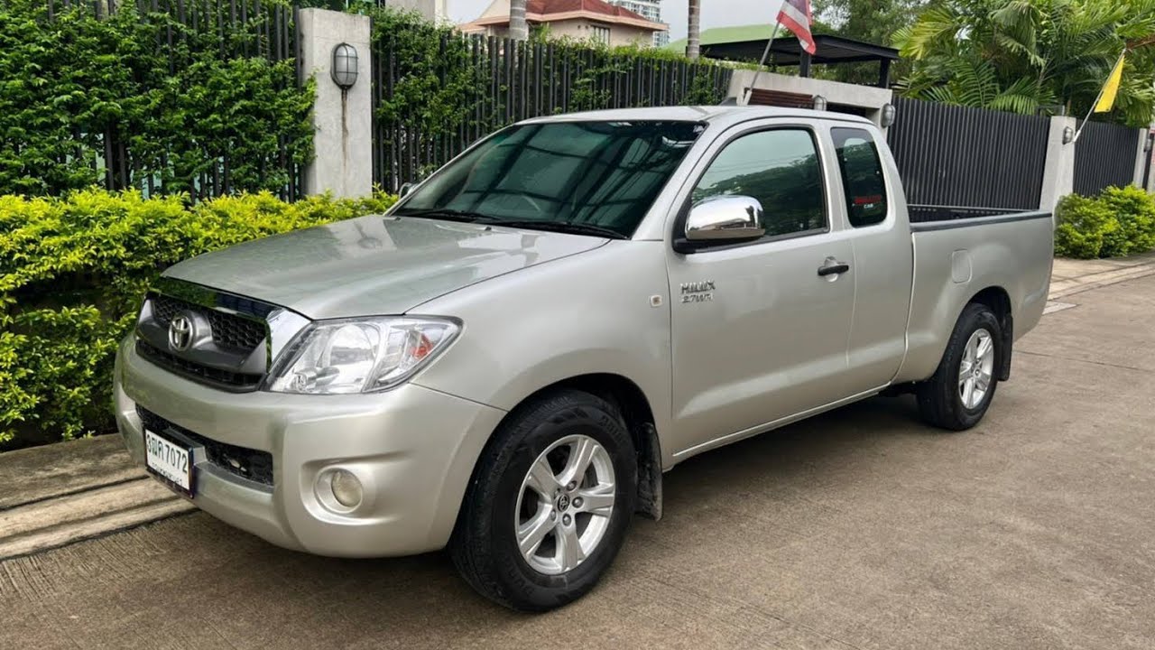 Toyota Vigo Cap 2.7 J เกียร์ธรรมดา เครื่องยนต์เบนซิน ปี 2010 ราคา ...