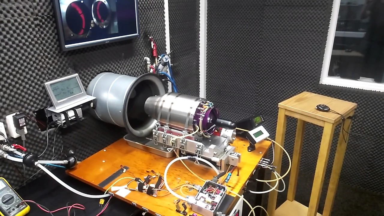 Testing a jet engine - YouTube