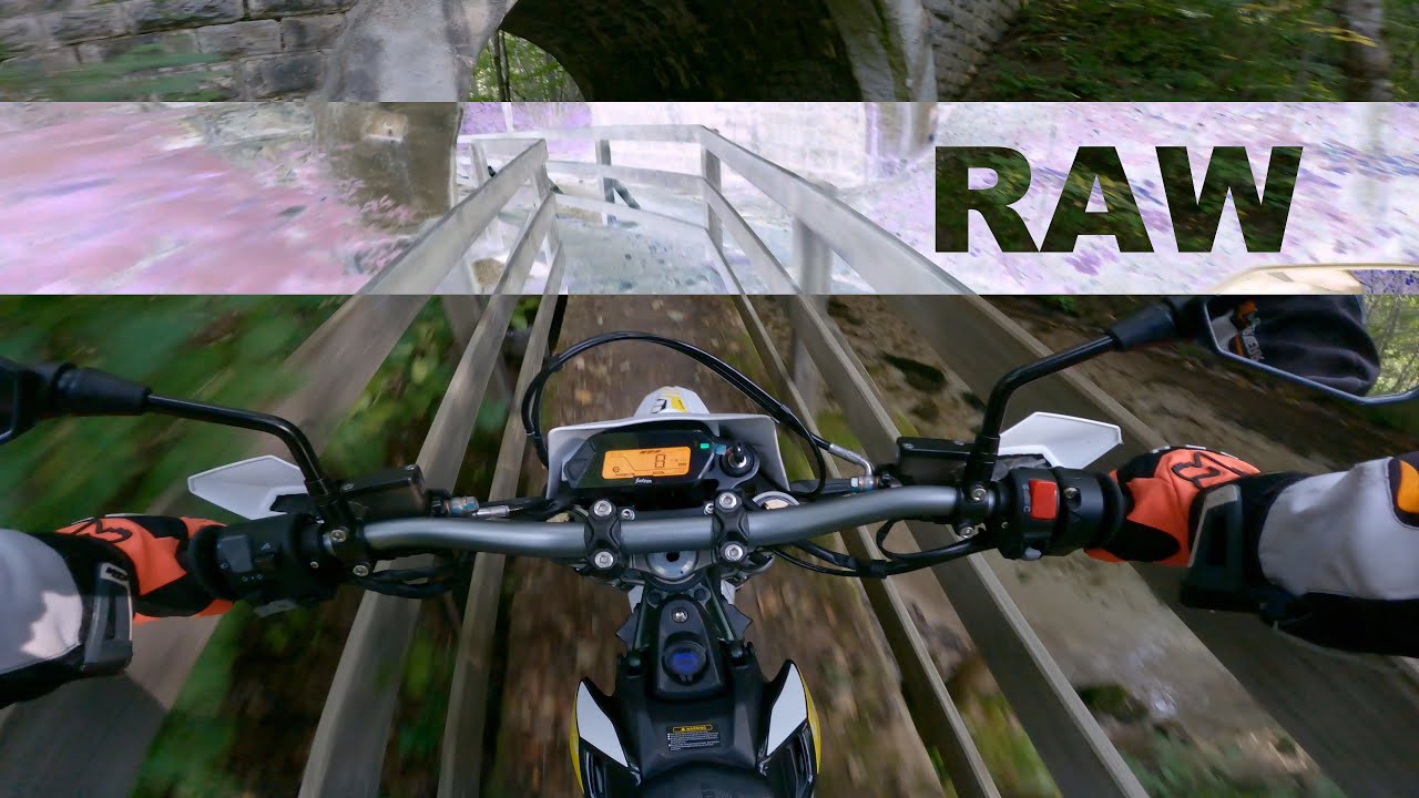 [4K] Surron UltraBee | First rideout - YouTube